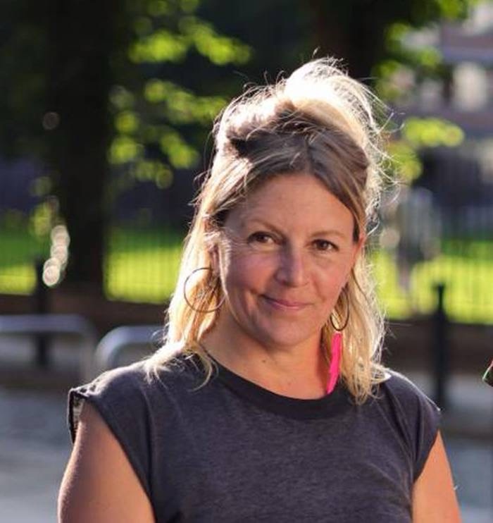 Adrienne Truscott | Stage Sips – Toasting Aussie Theatre